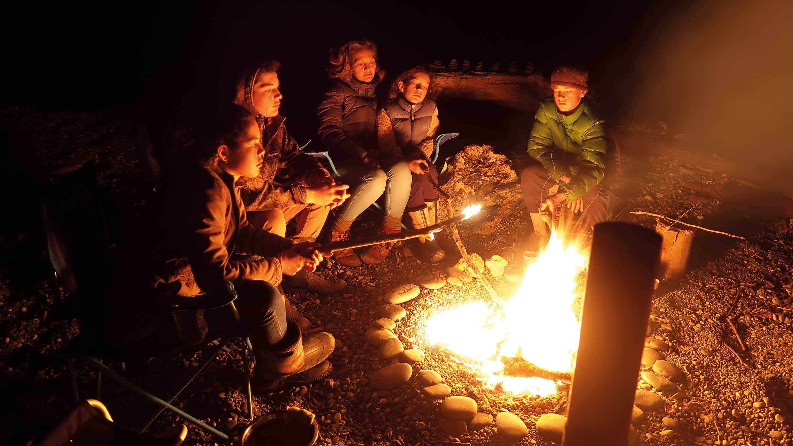 How to build a roaring campfire - Grapevine Magazine